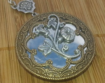 Victorian locket | Etsy