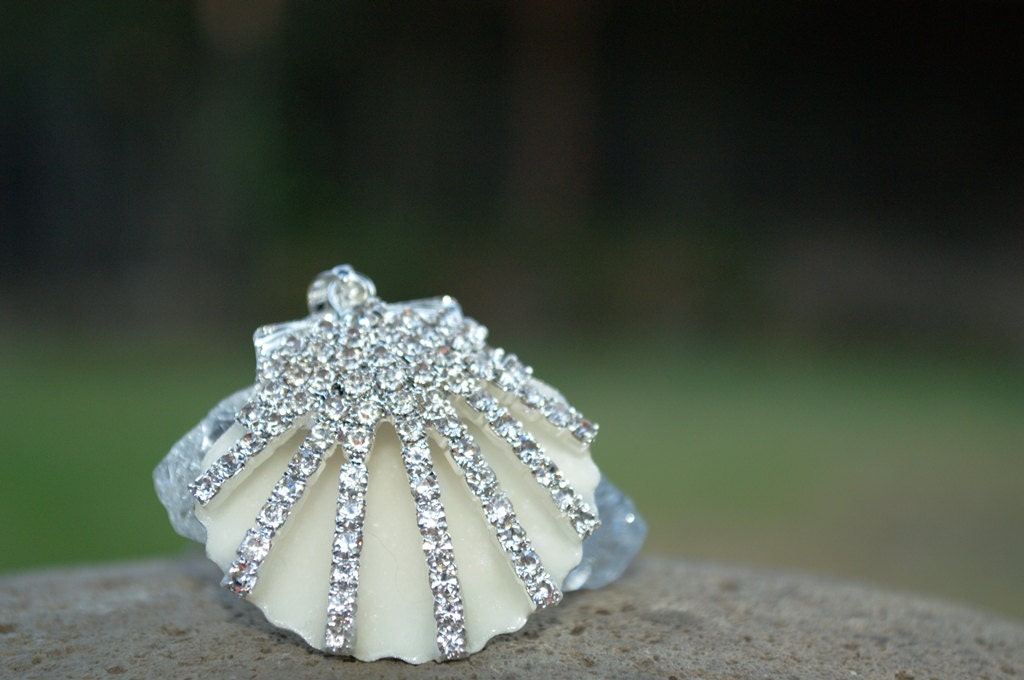 Mermaid Glow in the Dark Necklace, Blue Glowing Shell, Ariel Voice ...