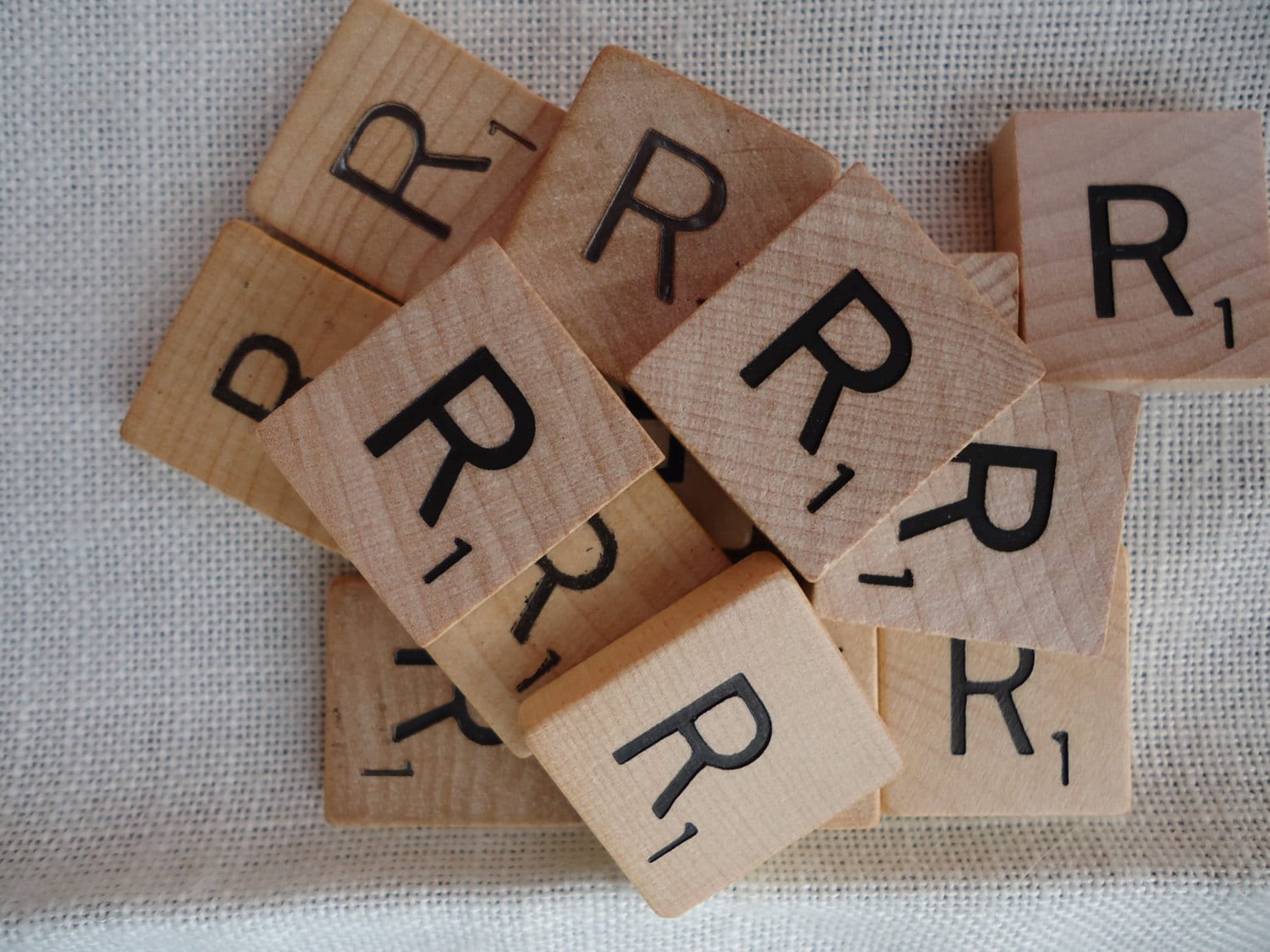 Scrabble Tile Letter R