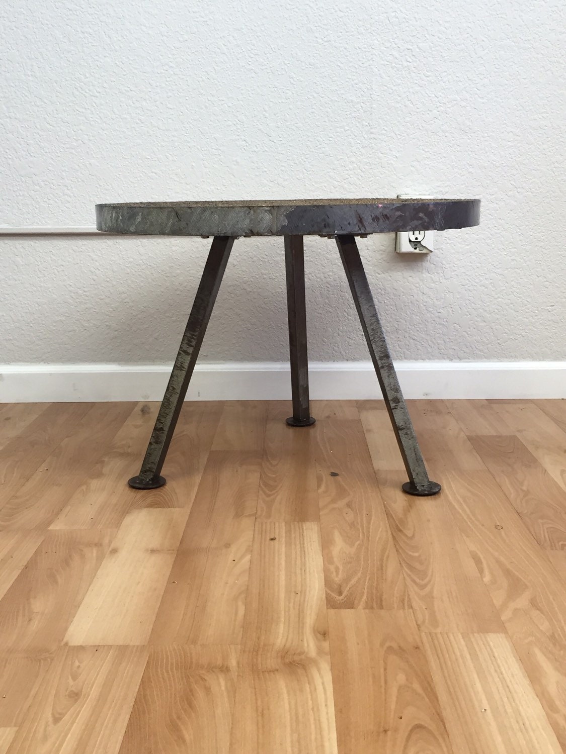 Artist Made 3 Leg Steel Table – Haute Juice