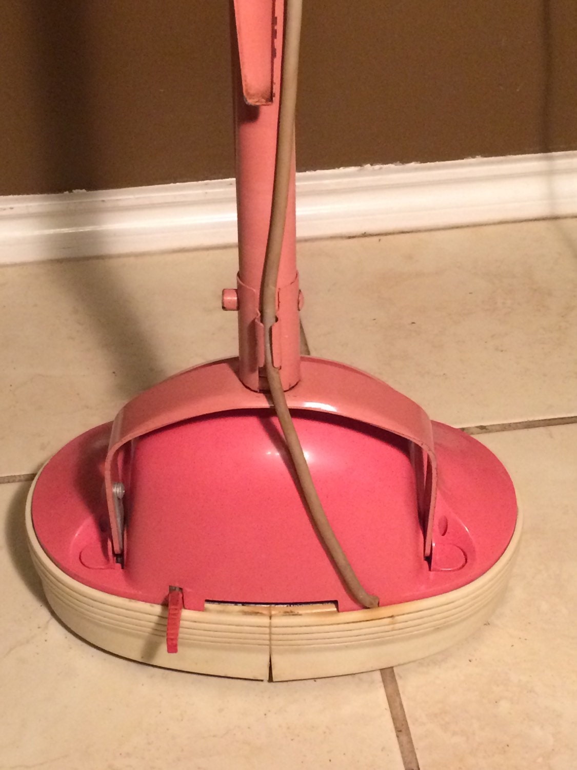 Vintage Mid-Century Pink Hoover Floor Polisher – Haute Juice