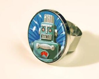 Retro Sci-Fi Robot Ring