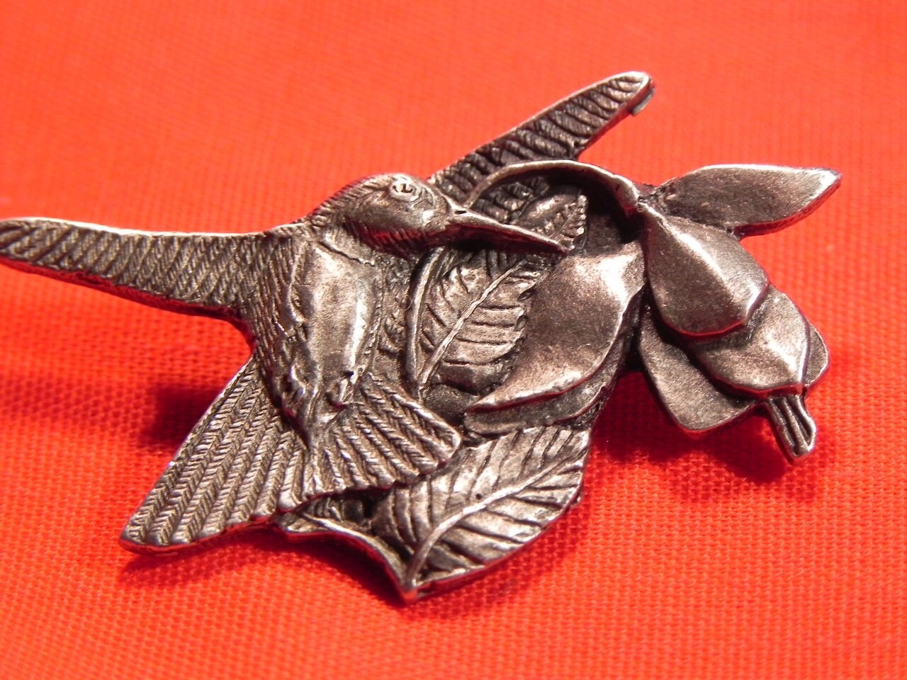 Vintage Hummingbird Pewter Brooch/Pin Birds and Blooms Premier Edition ...