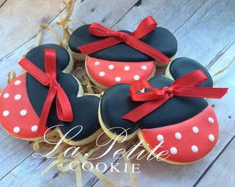 Custom decorated cookies for your special event by LaPetiteCookie