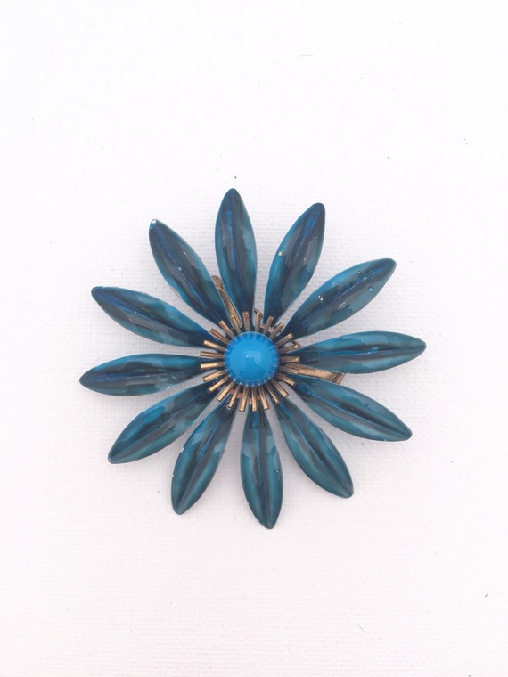 Vintage Turquoise and Goldtone Enamel Flower Pin/Brooch