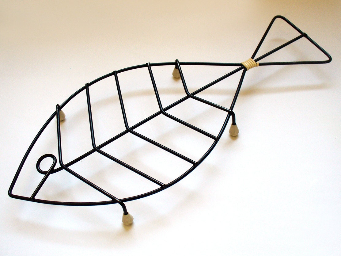 Vintage trivet – fish design – Haute Juice