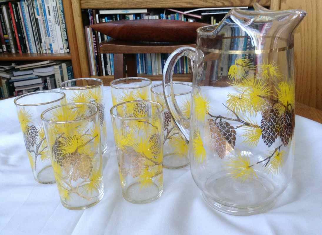 Vintage Glass Pitcher with Six Matching Glasses – Mid-Century – Haute Juice