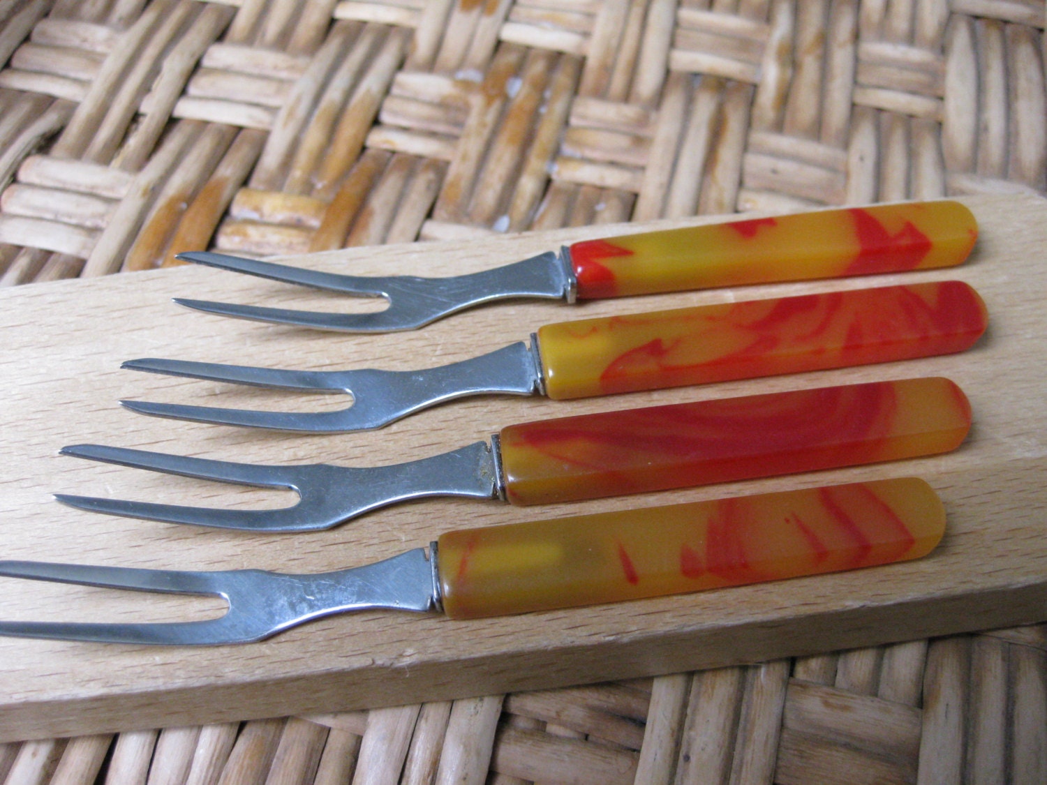 Vintage Rostfrei Bakelite hors d’oeuvre forks / stainless and Bakelite ...
