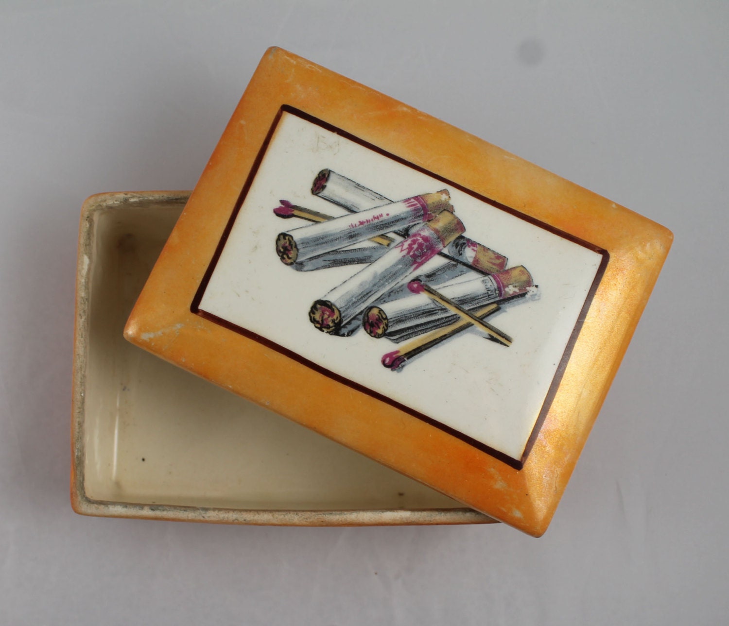 Vintage cigarette ashtray/jewelry box/ceramic/holder handpainted ...