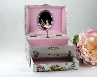 Vintage Music Boxes – Etsy