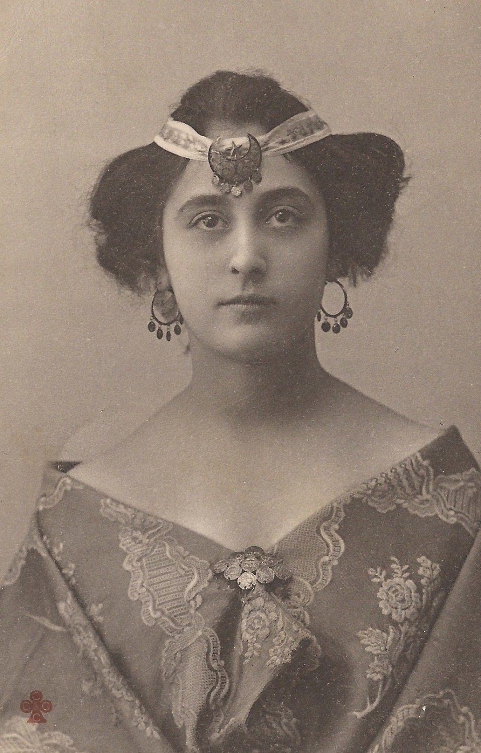 Ethnic Oriental Gypsy Bohemian Harem Exotic Beauty Portrait with Belly ...