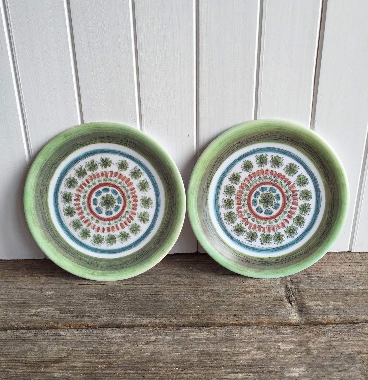 Retro Ornamin Ware melamine side plates – Haute Juice