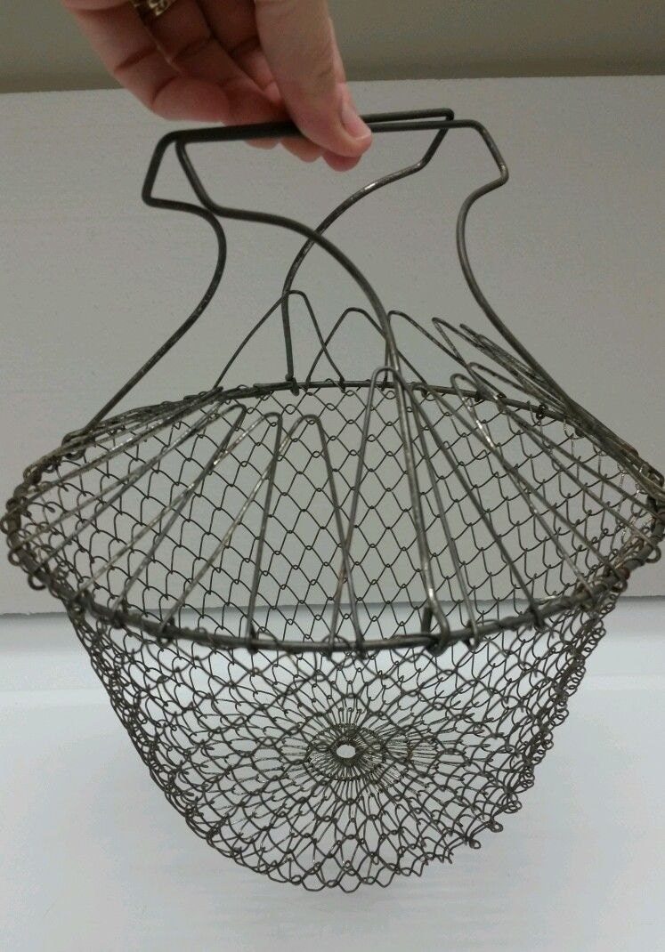Vintage Collapsible Wire Egg Basket Folding Primitive Antique Shabby ...