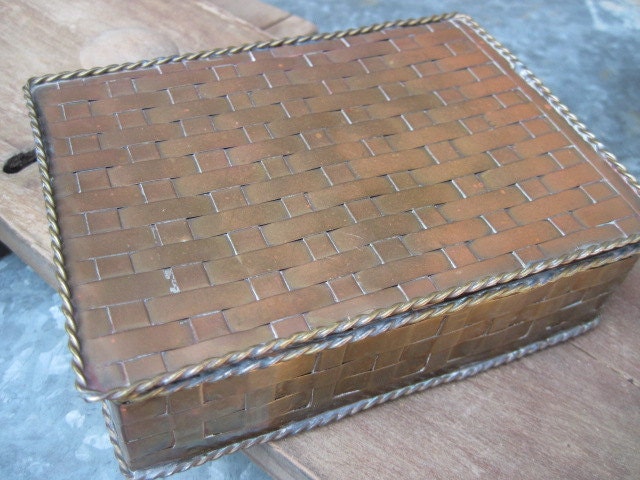 Vintage Brass Basketweave Pattern Playing Card Storage Box – Haute Juice