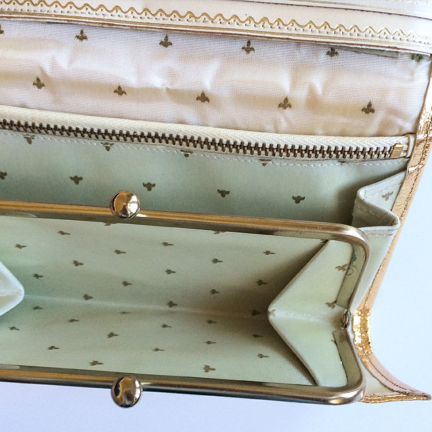 1950’s Metallic Gold Leather Ladies Wallet – Haute Juice