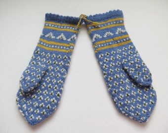 Scandinavian mittens | Etsy
