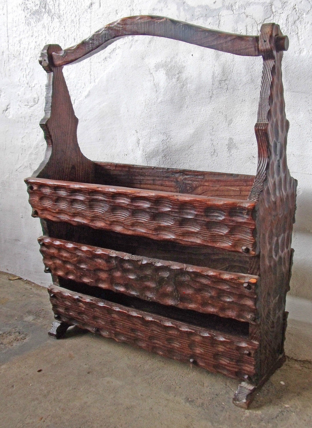 Rustic Solid Oak Magazine Rack with Carry Handle – Haute Juice