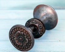 Popular items for vintage knobs on Etsy