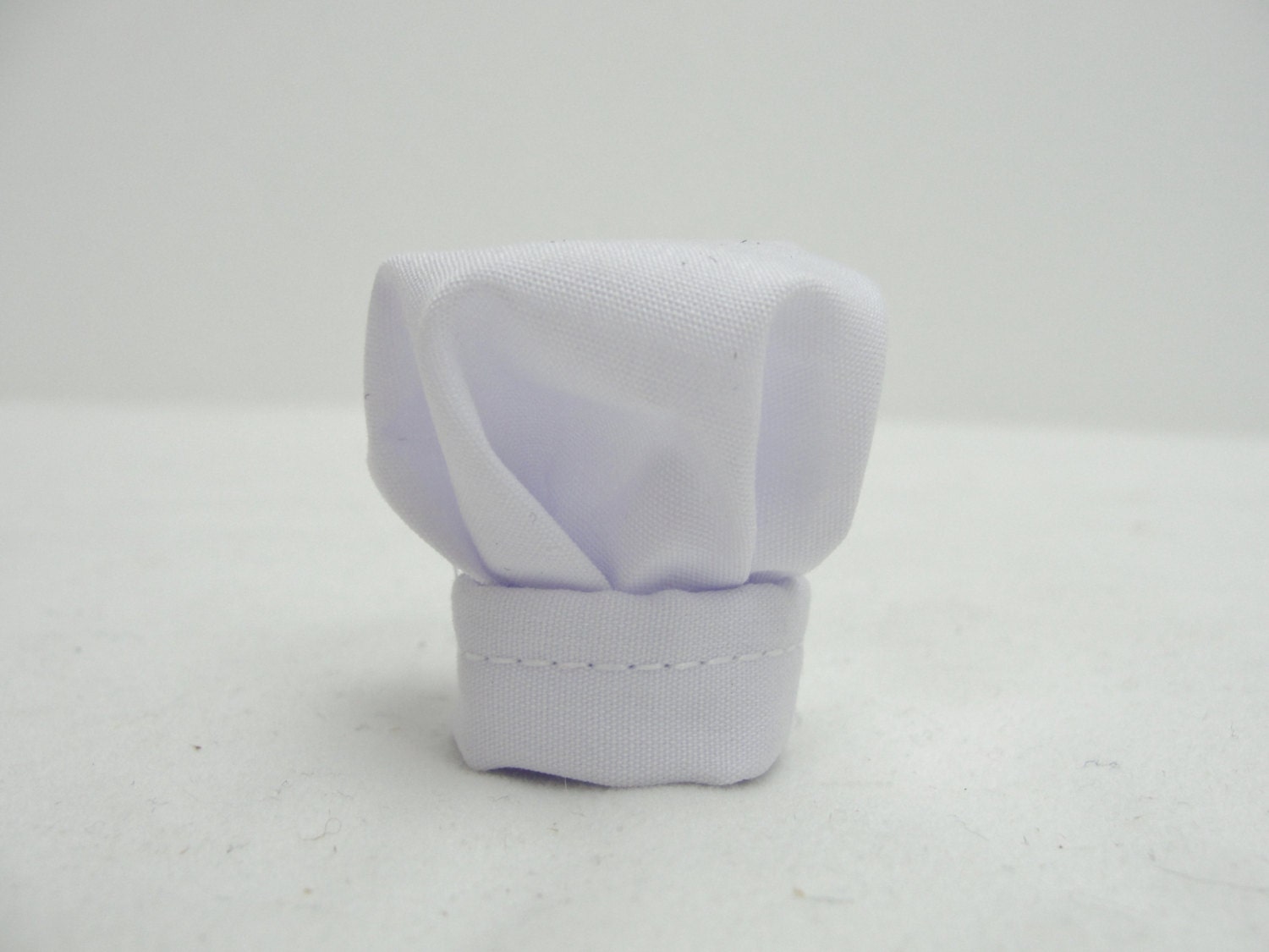 miniature-chef-hat-mini-chef-hat-peg-person-chef-hat