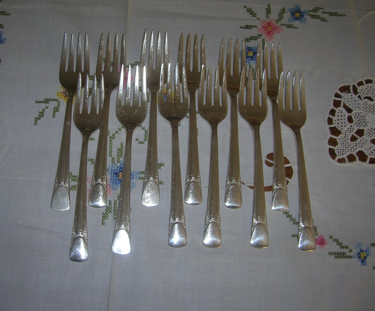 12 Antique Vintage International Silverplate Salad/Cake Forks In The ...