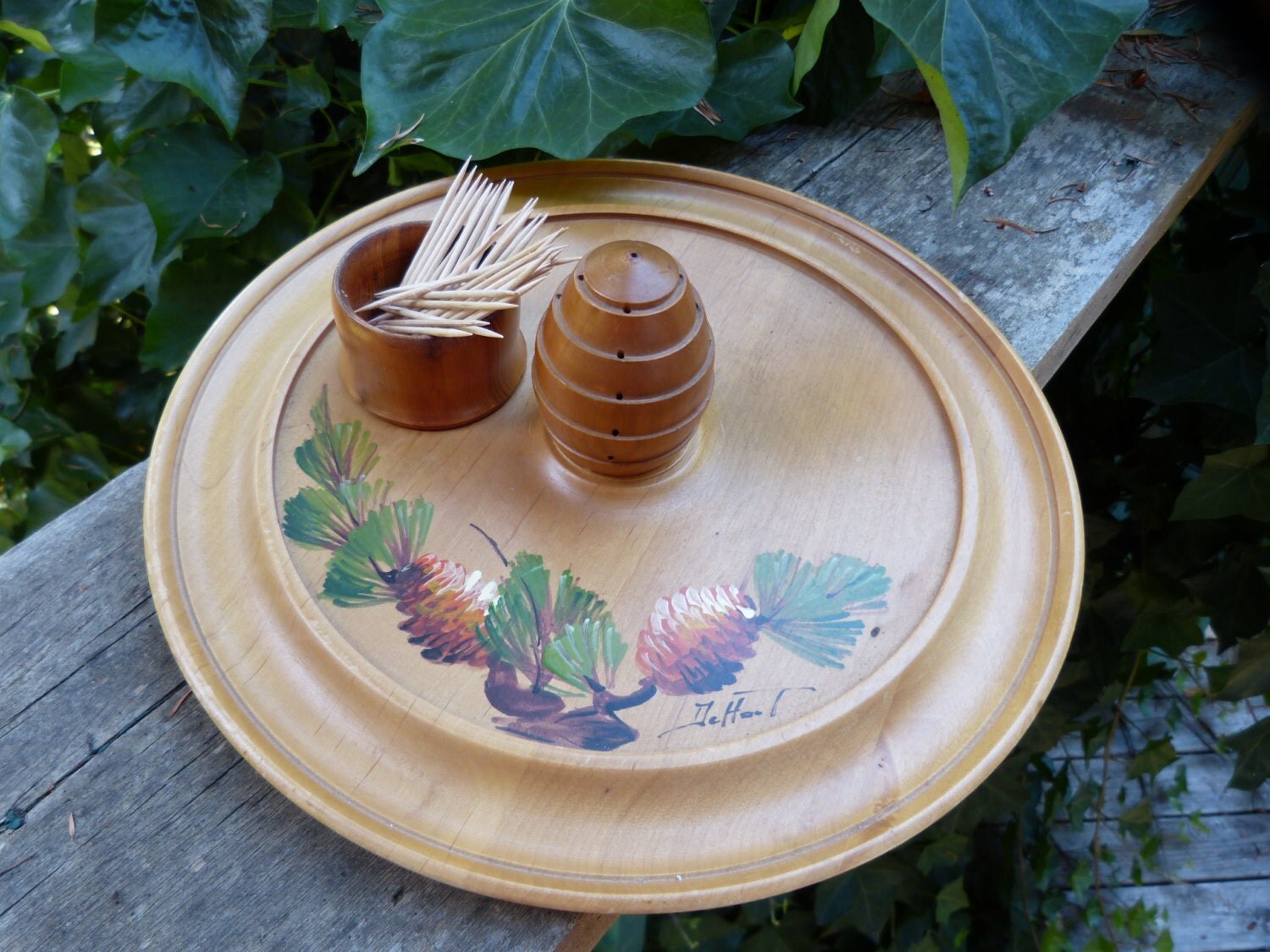 Vintage Painted Pine Cone ‘Woodsy’ Hors D’Oeuvre Serving Platter ...