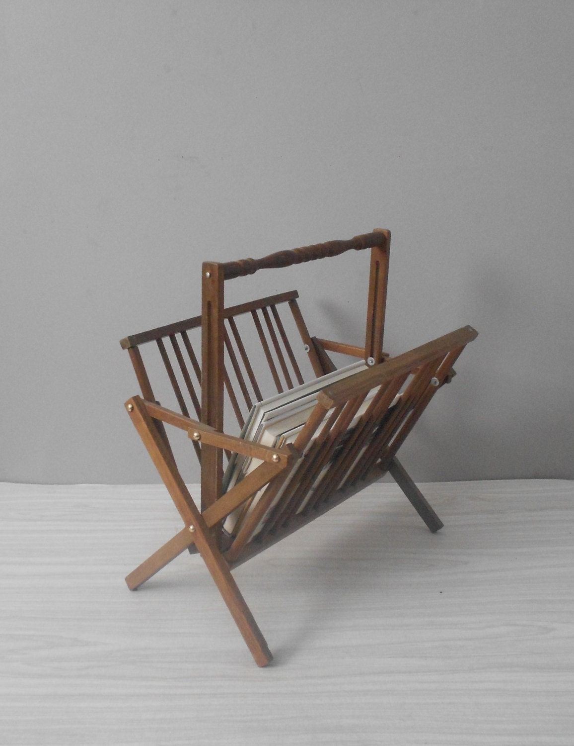 vintage mid century modern folding magazine wood rack / brown – Haute Juice