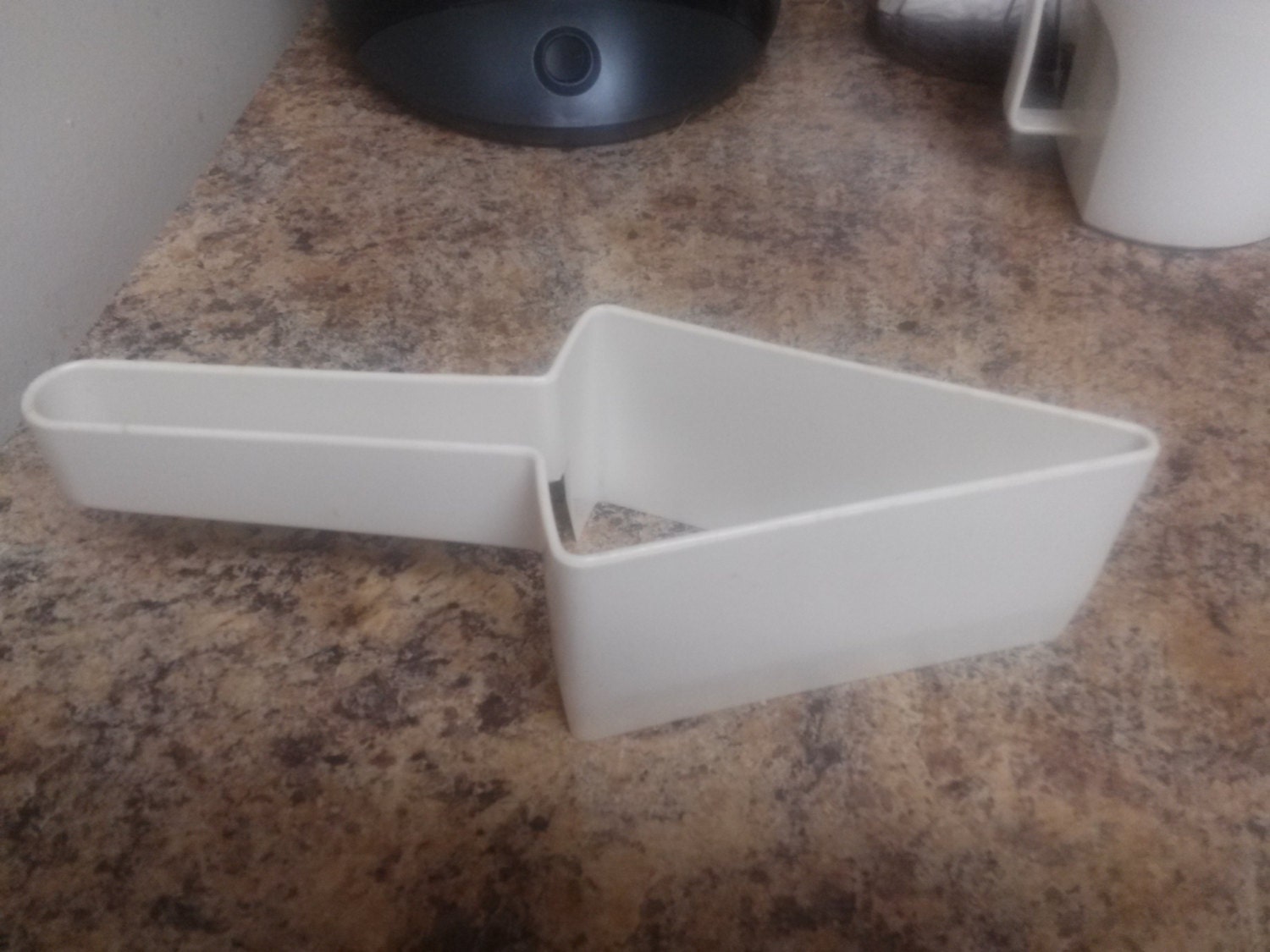 Tupperware vintage cake cutter/slicer server – Haute Juice