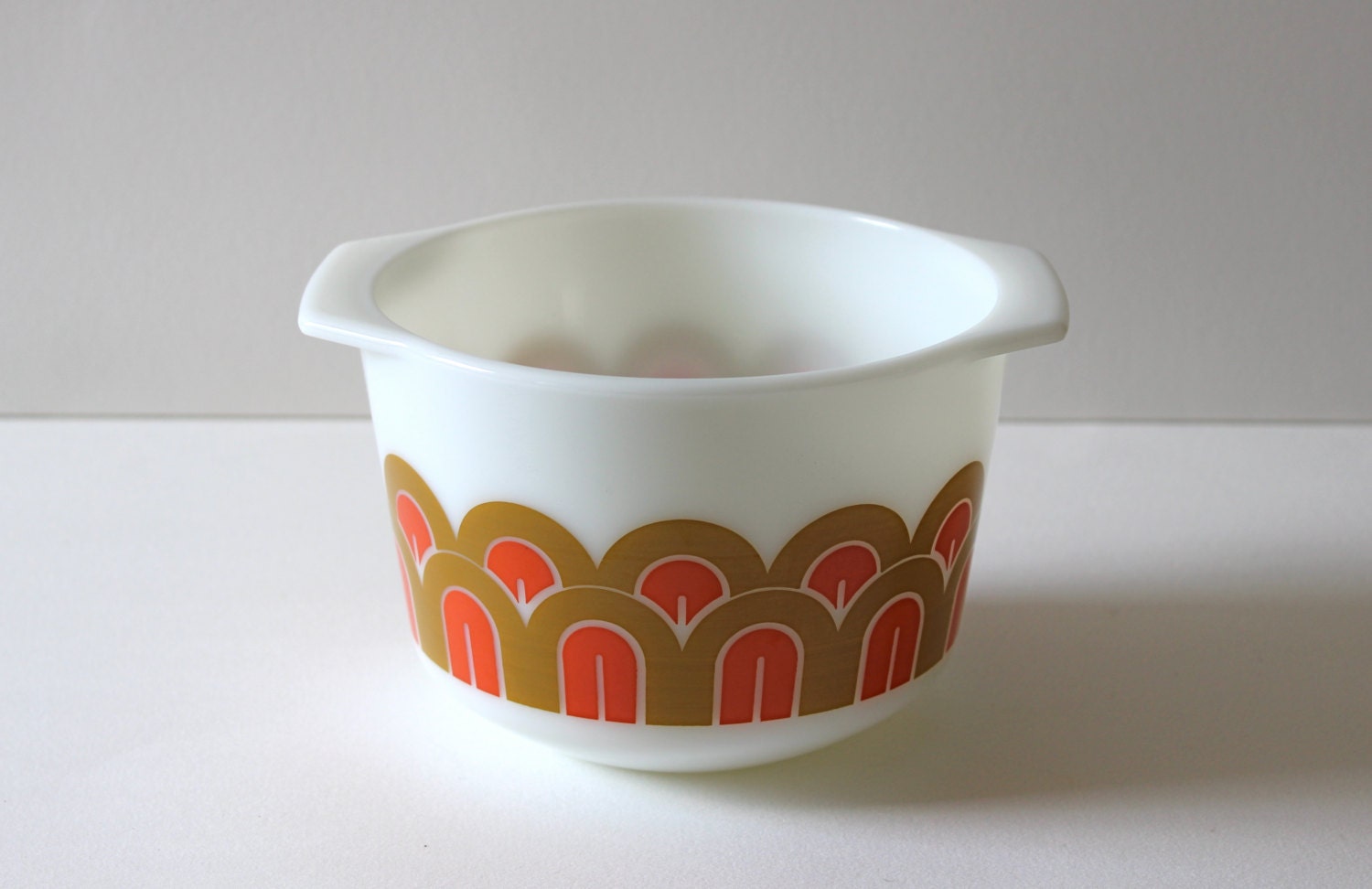 Vintage Pyrex Designs Arches Fishscales 343 Mixing Bowl – Haute Juice