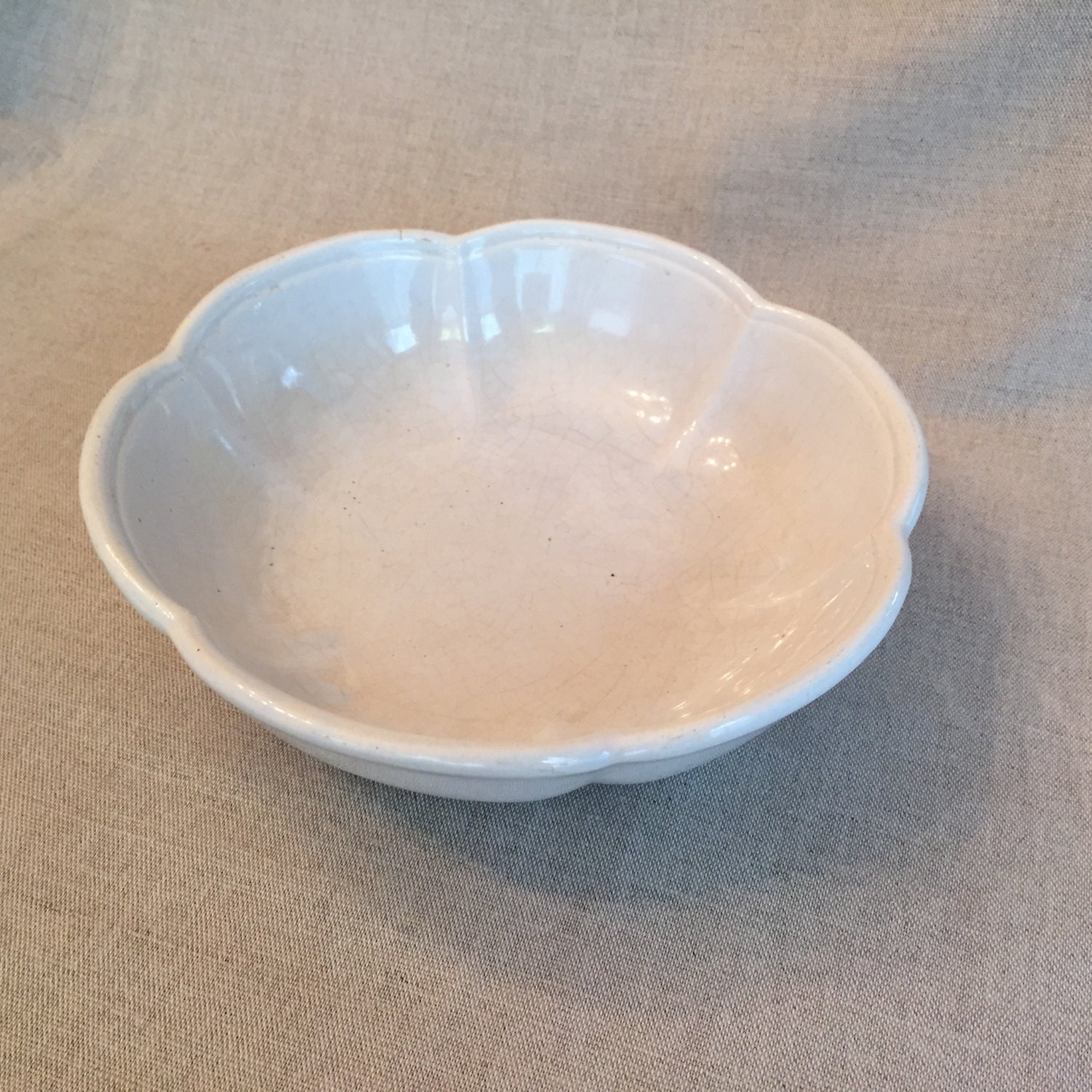Vintage McCoy Scalloped Serving Bowl 7528 – Haute Juice