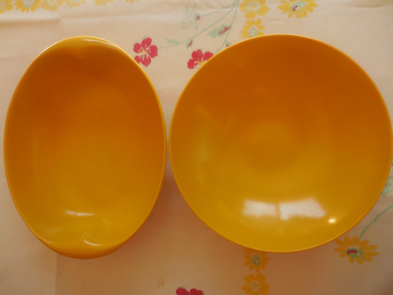Bright Yellow Hard Plastic Serving Bowls – Haute Juice
