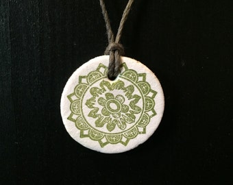 Diffuser Necklace. Clay. Aromatherapy. by RandomCraftsBySundee
