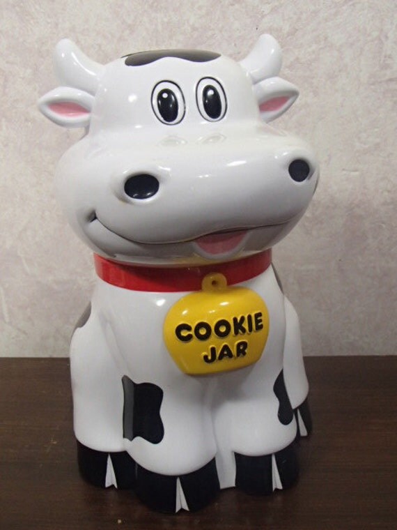 Unique Talking Cow Cookie Jar Say's Moooooooo