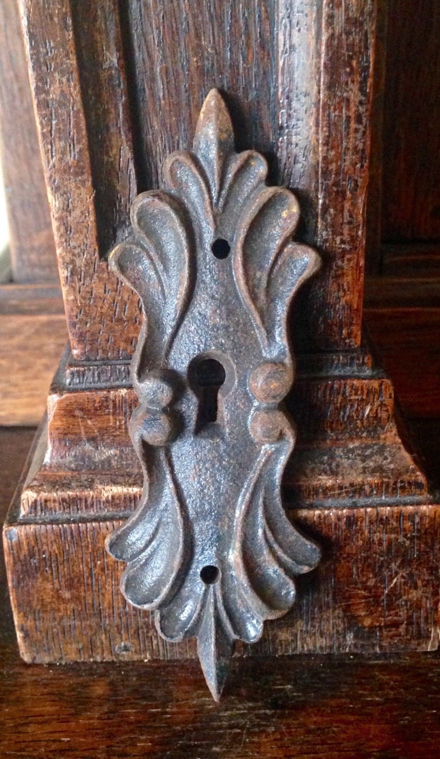 Antique Keyhole Cast Iron Hardware Mount Escutcheon Furniture ...