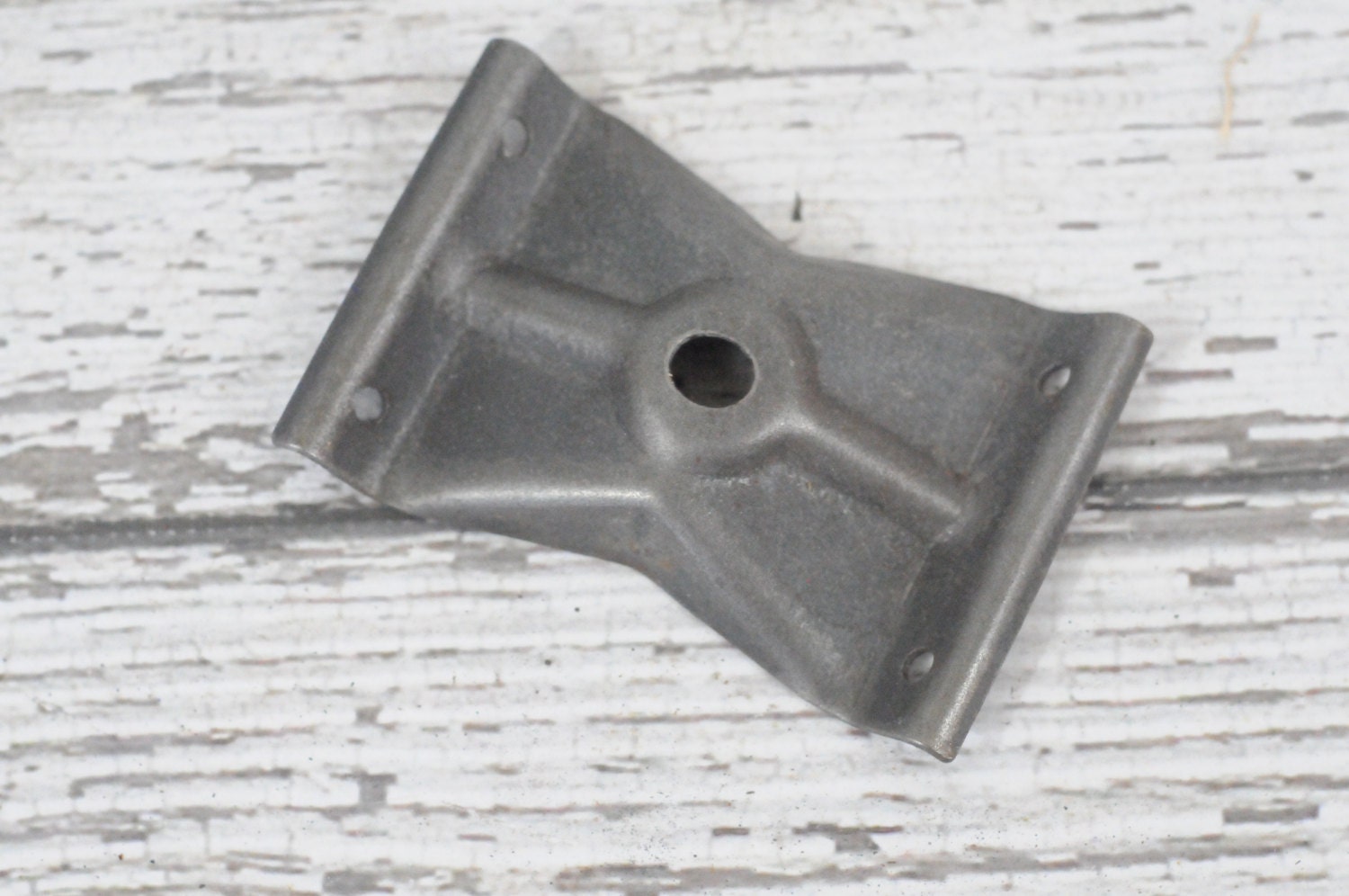 4 Vintage Metal Table Leg Brackets – Haute Juice