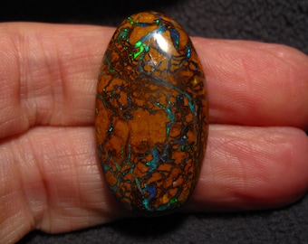 Beautiful Australian Opals & Floating opal jewellery by PlanetOpal