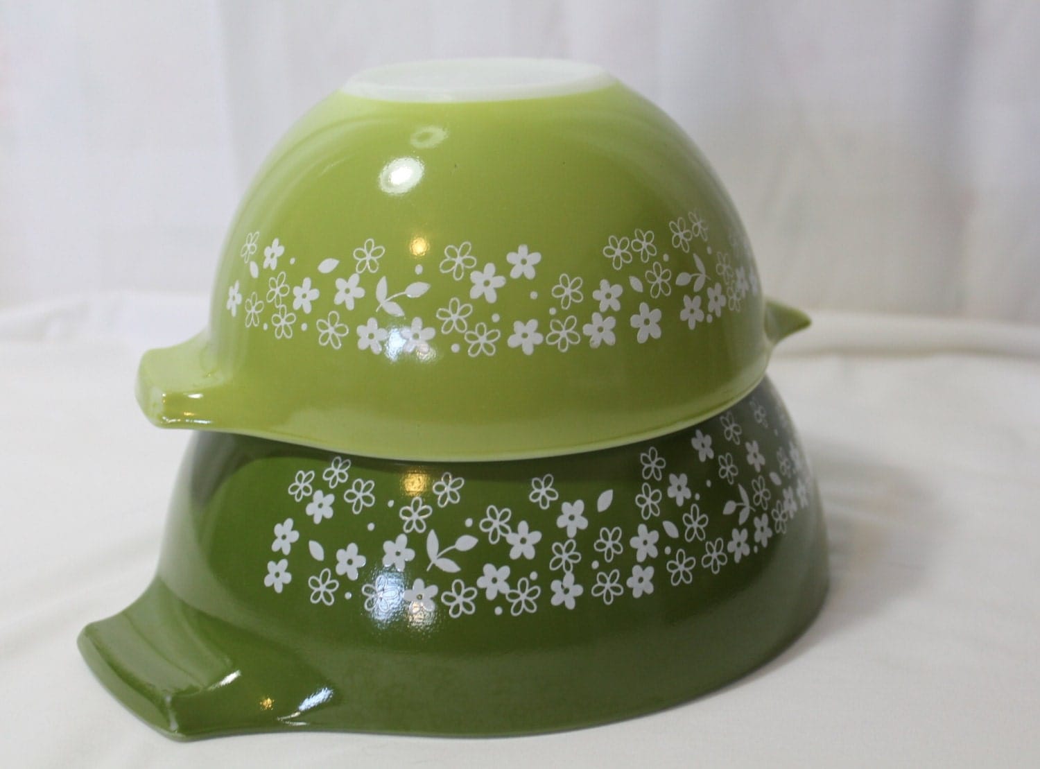 Set of 2 Vintage Pyrex Spring Blossom No. 441 & 442 Bowls – Haute Juice