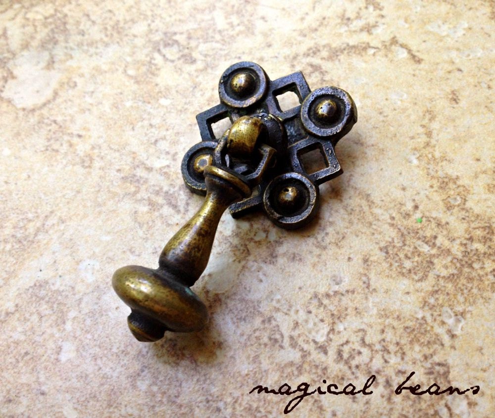Antiqued Brass Tear Drop Pull / Decorative Restoration Vintage Hardware ...