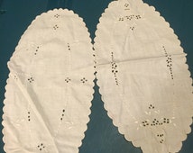 Popular items for oval doilies on Etsy