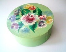 Hand Painted Round Wood Box Vintage Gift Box Trinkets Momentos Folk Art