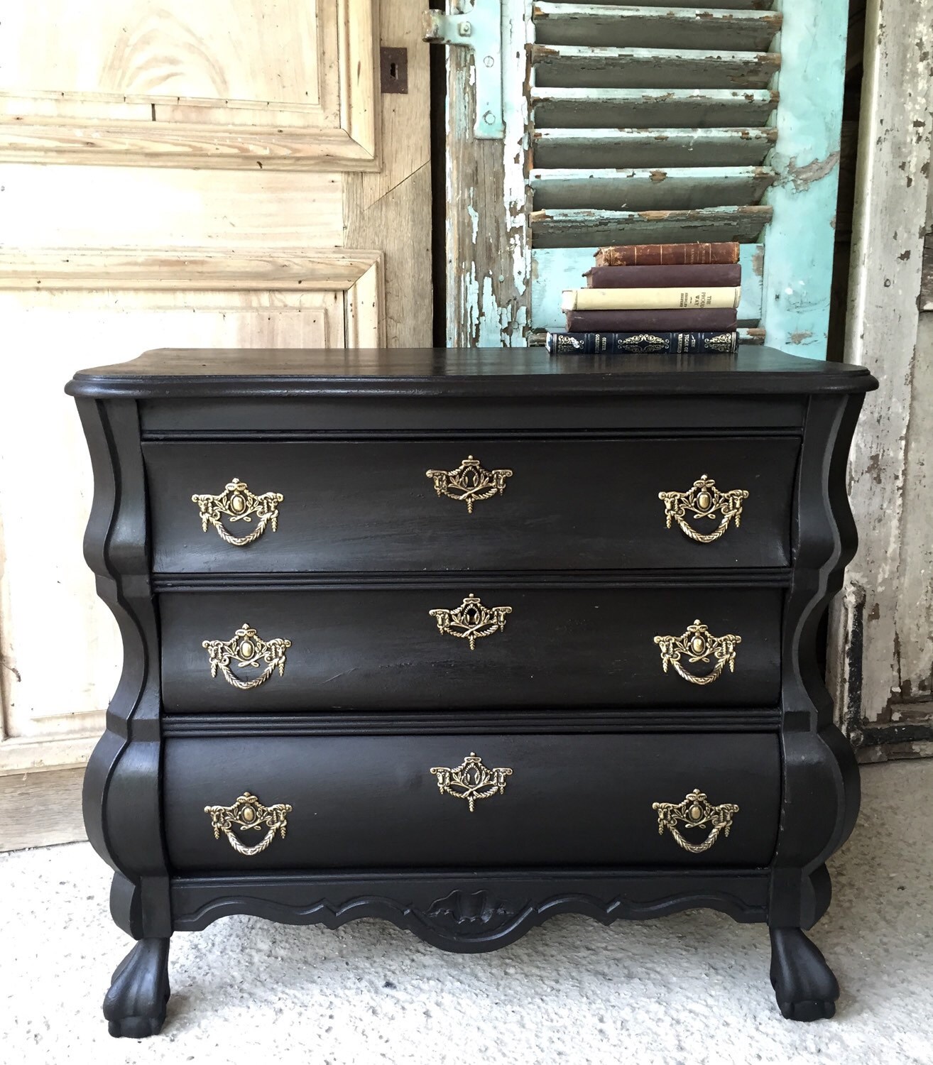 Vintage French hand painted bombe chest of drawers / bedside table ...