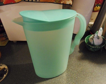 Tupperware pichet | Etsy