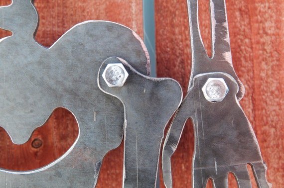 Skeleton 3 foot tall metal skeleton custom Halloween