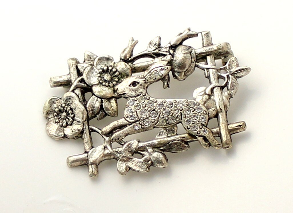 1pcsBrooch Rabbit with Rhinestones Antique Silver