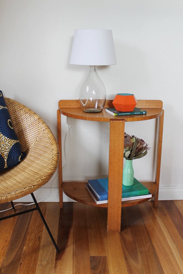 Small Elegant Hall/Lamp/Bedside Table – Haute Juice