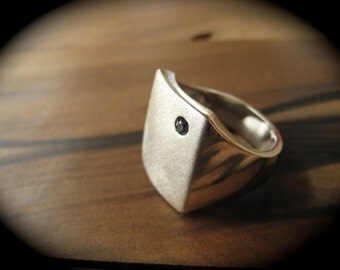 Duke Leto's signet ring from Dune 1984 replica