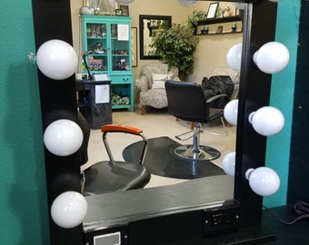 Hand made Hollywood style lighted mirrors by GlamourMirrors