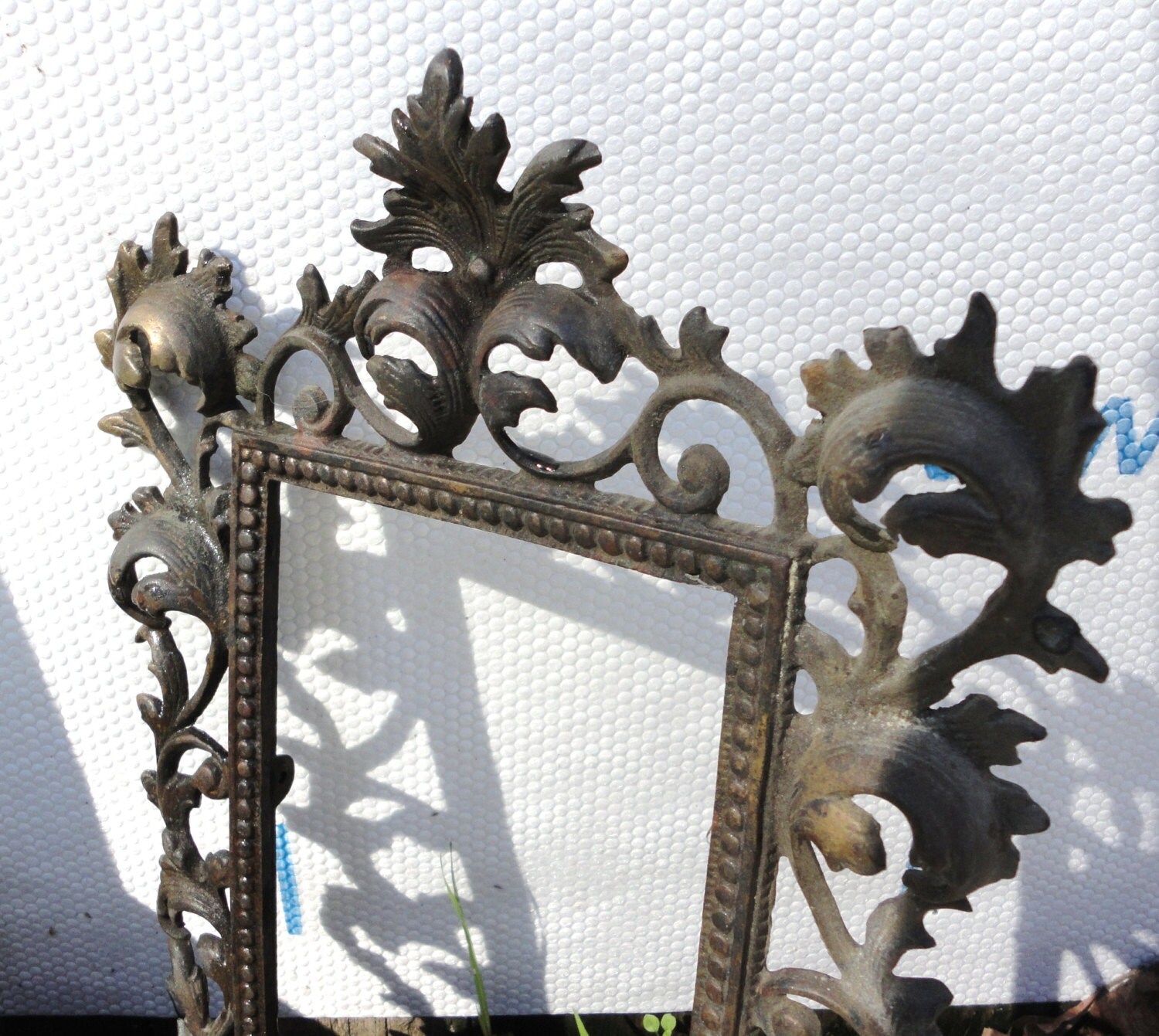 Old Ornate Cast Iron Picture Frame – Haute Juice