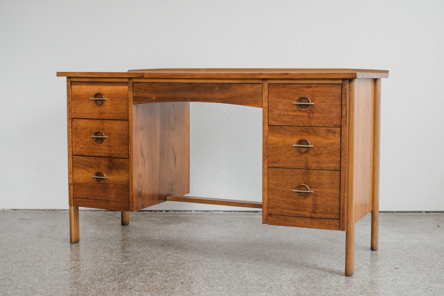 Mid Century Lane Desk / Finished Back – Haute Juice