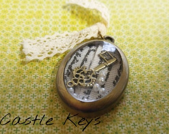 Shadow box locket | Etsy