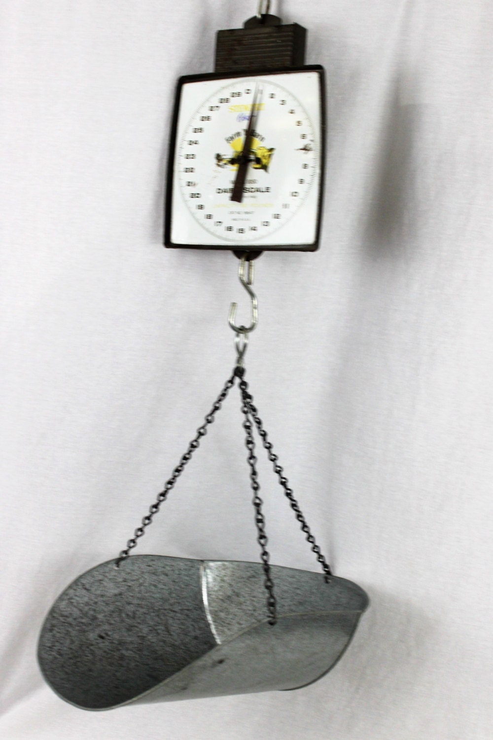 Vintage 1960s Farm ‘N’ Barn Hanging Scale Stewart Oster Scale, 60lbs ...